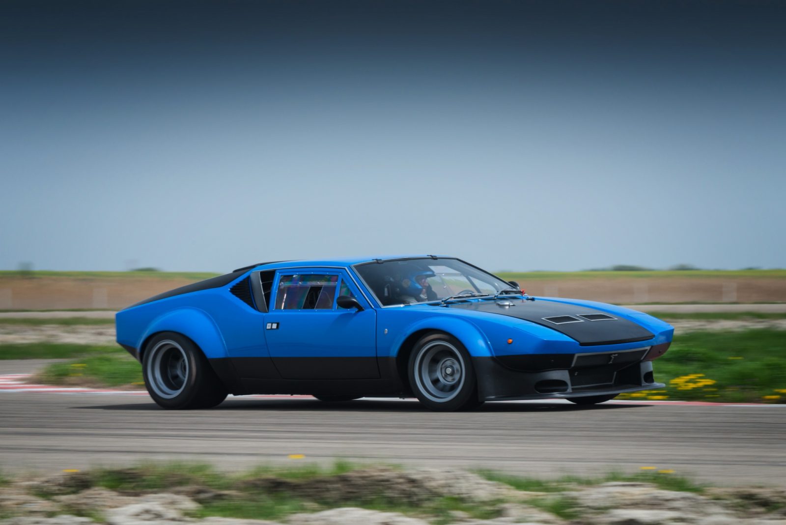 Start în Campionatul Național de Viteză pe Circuit pentru Automobile ...